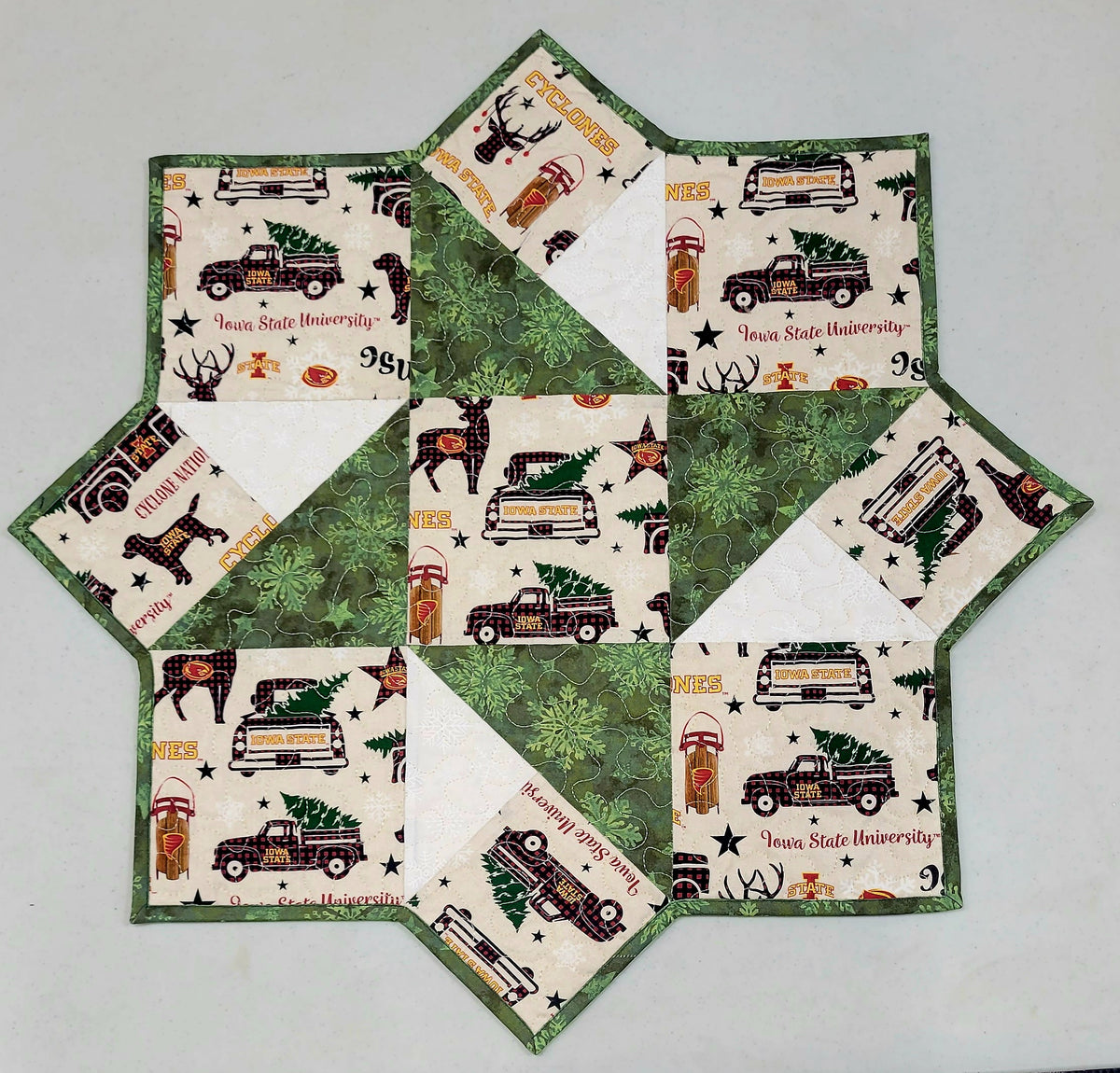 Kit Iowa State Stella Christmas Topper – K&K Logo